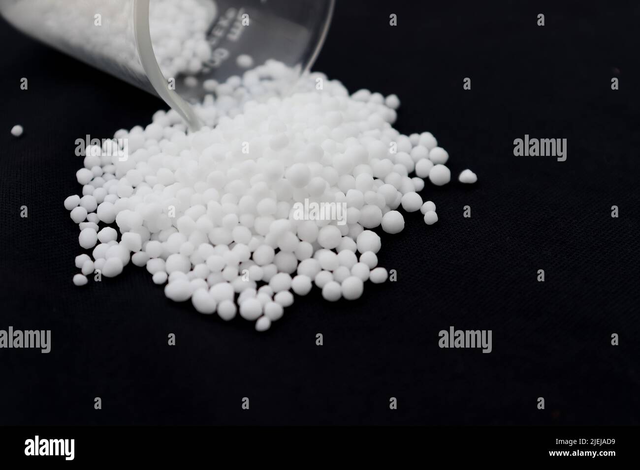 white urea on black background Stock Photo - Alamy