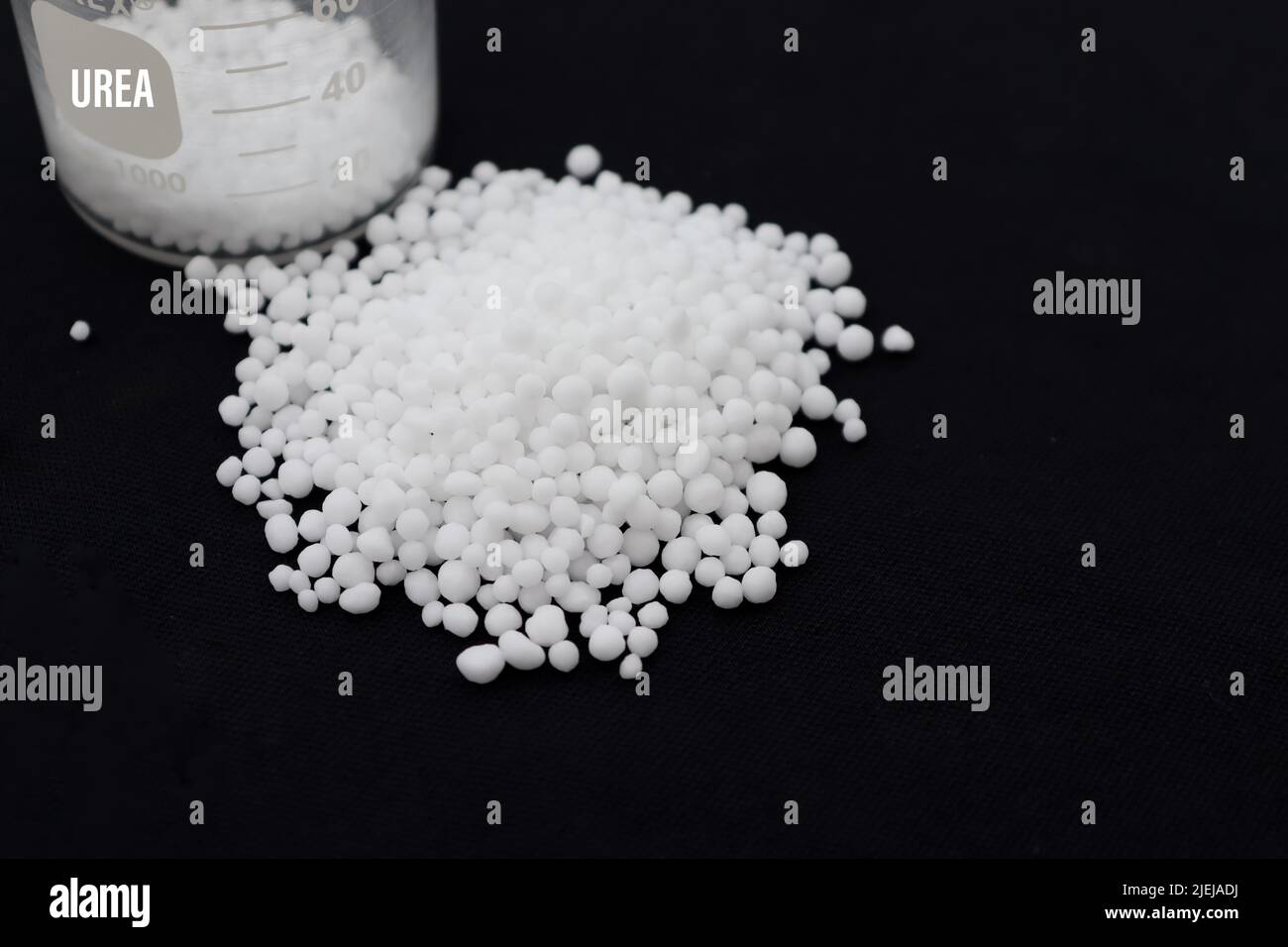 white urea on black background Stock Photo - Alamy