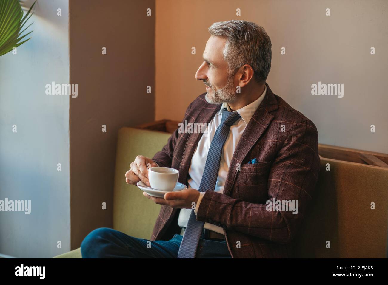 Man profile 50s hi-res stock photography and images - Alamy