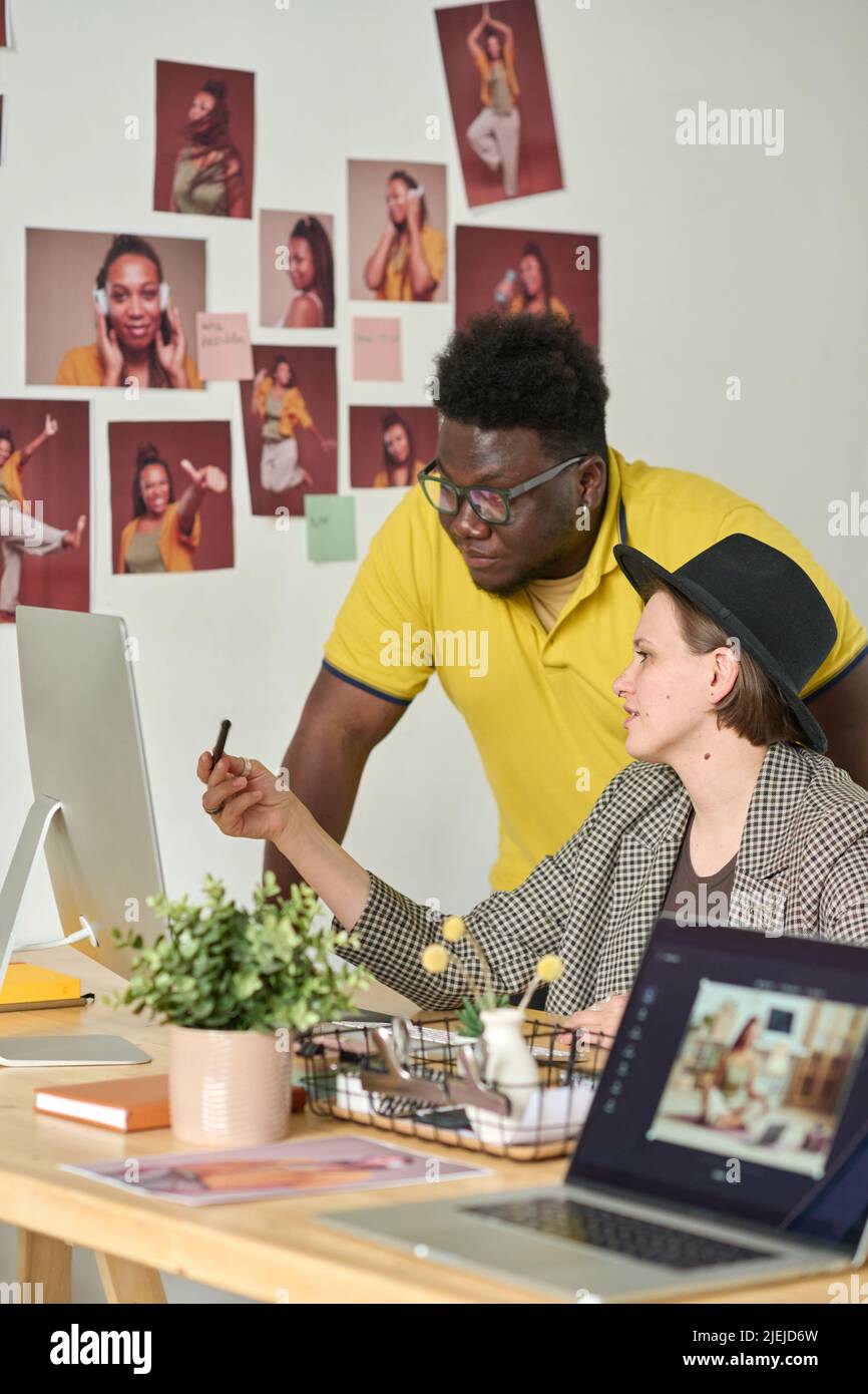 Overweight and desk and office and man hi-res stock photography and ...