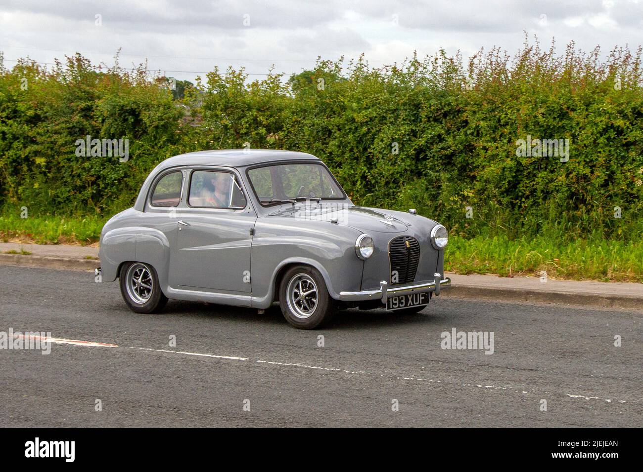 Baby austin hi-res stock photography and images - Alamy