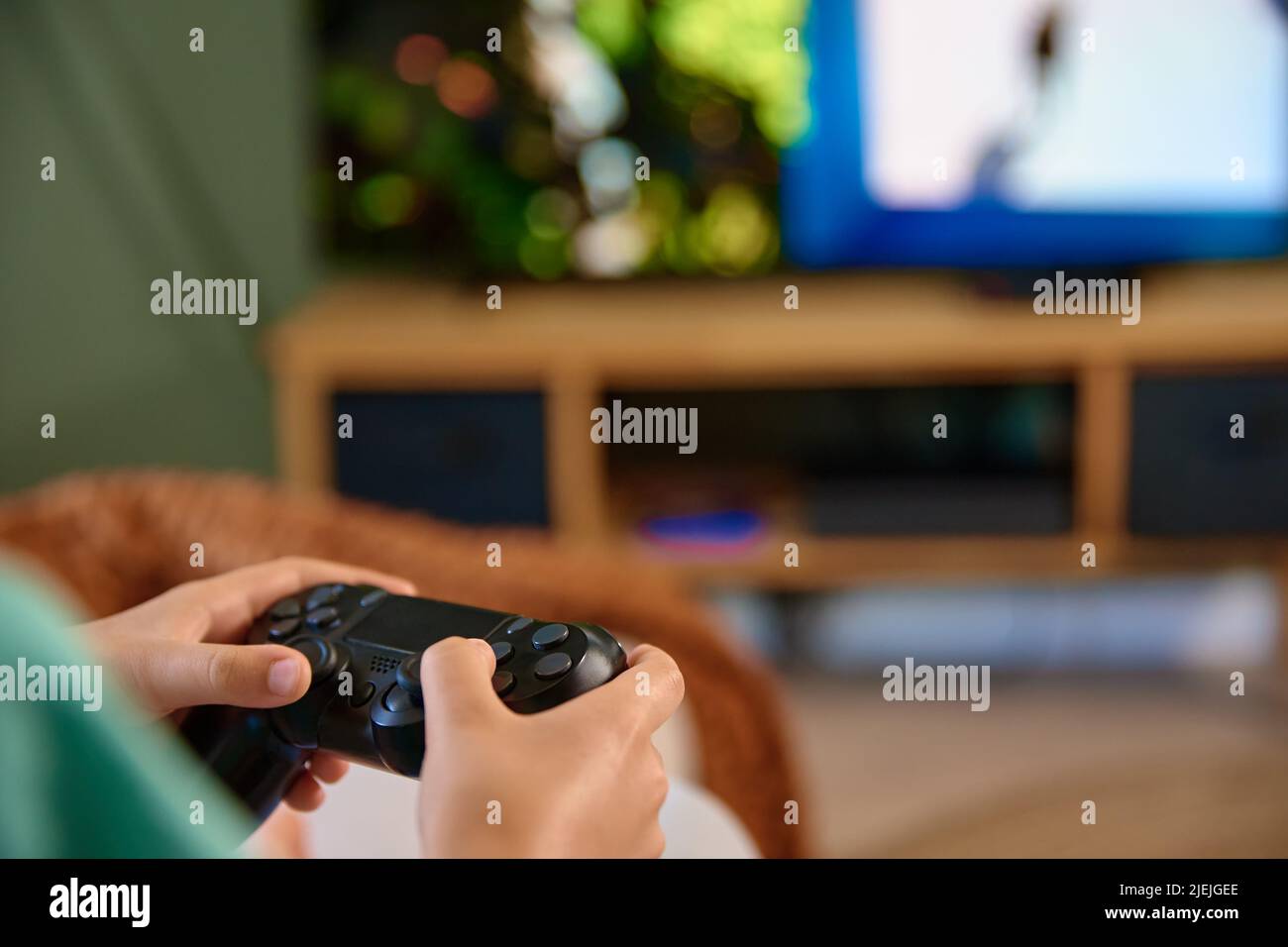 Video game addiction controller hi-res stock photography and images - Alamy