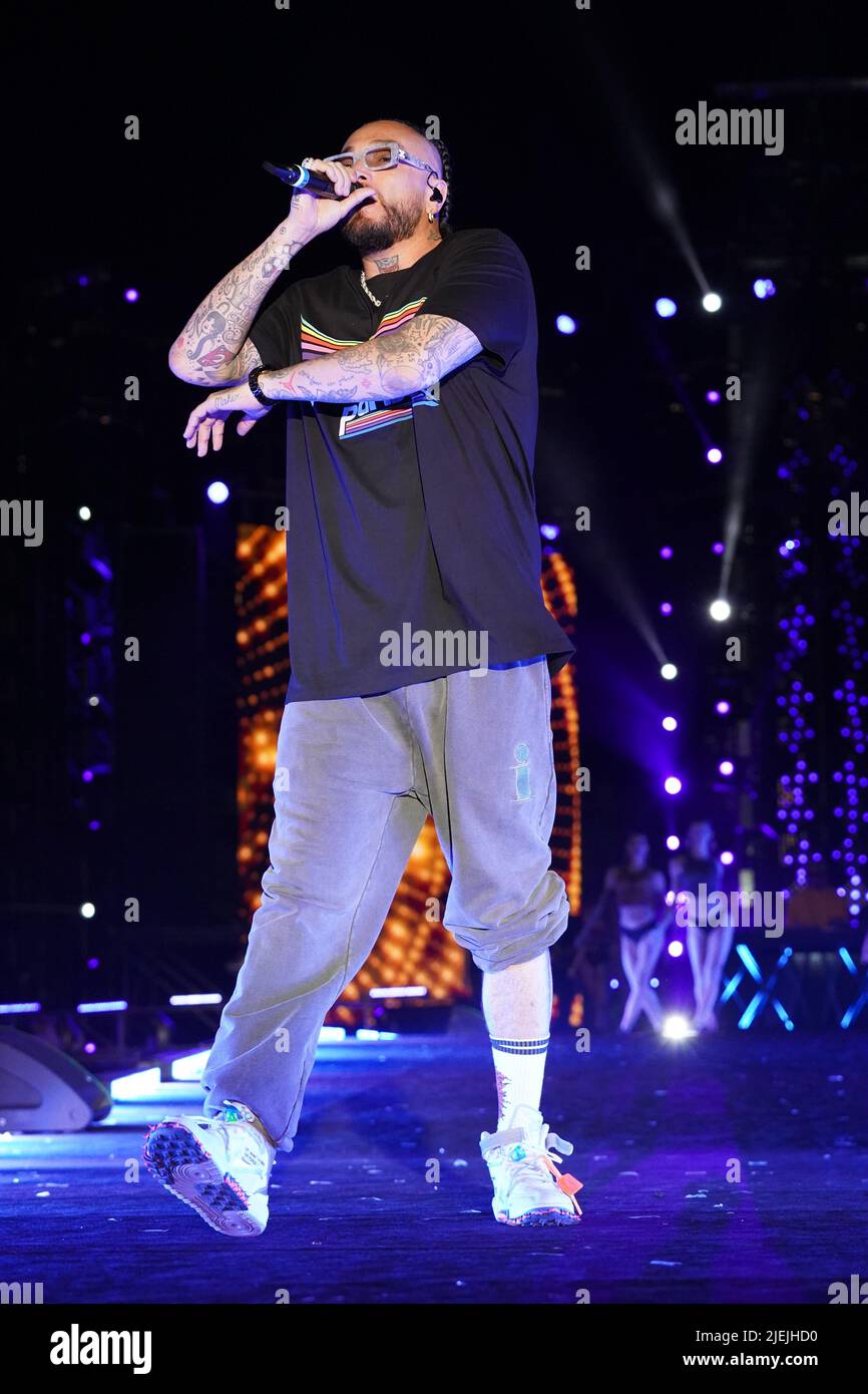 Gue pequeno rapper hi-res stock photography and images - Alamy