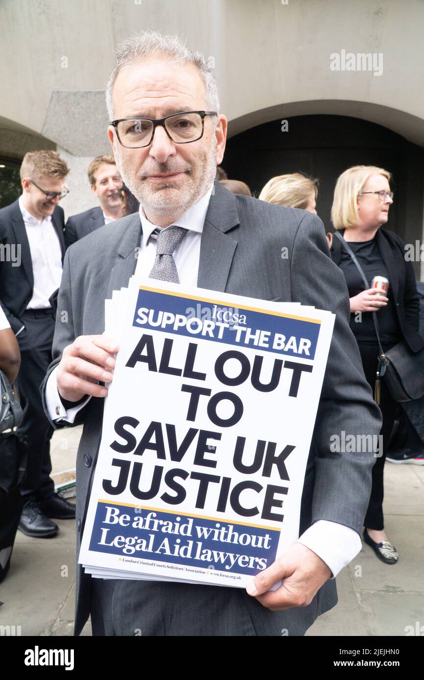 Junior barristers hi-res stock photography and images - Alamy