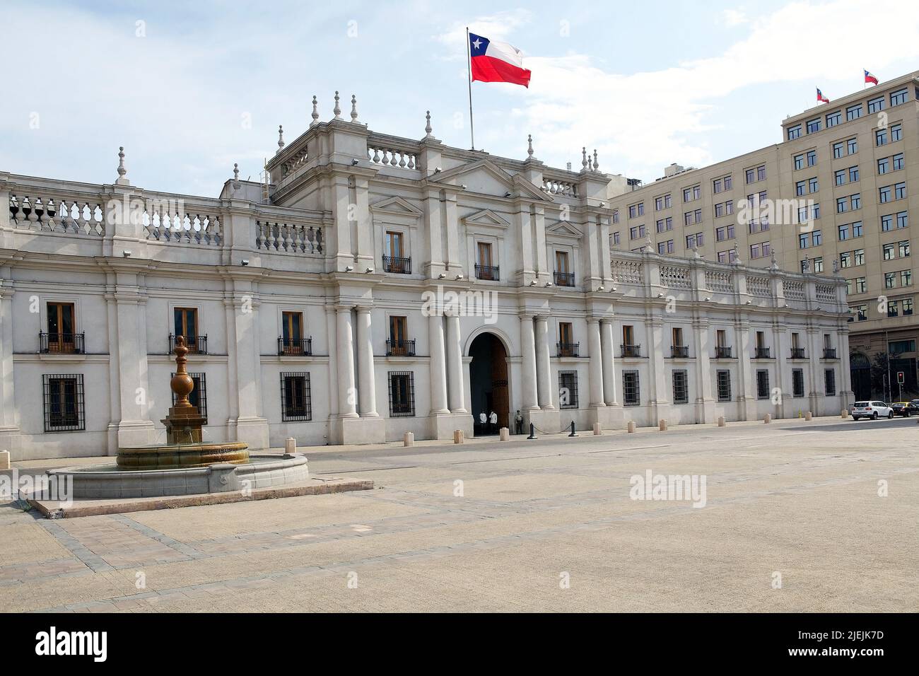 Front view of La Moneda Palace, Santiago de Chile, Chile. La Moneda ...