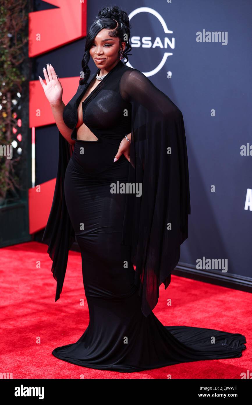 LOS ANGELES, CALIFORNIA, USA - JUNE 26: Light Skin Keisha arrives at ...