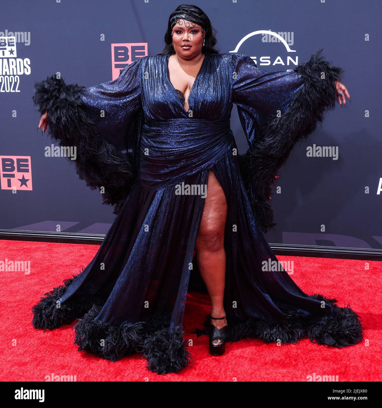 LOS ANGELES, CALIFORNIA, USA - JUNE 26: American singer Lizzo wearing a ...