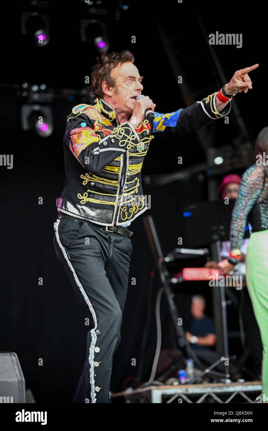 Edward Tudor-Pole seen performing at Lets Rock Leeds 80s Festival in ...
