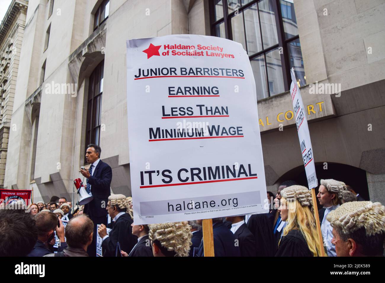 Junior barristers hi-res stock photography and images - Alamy