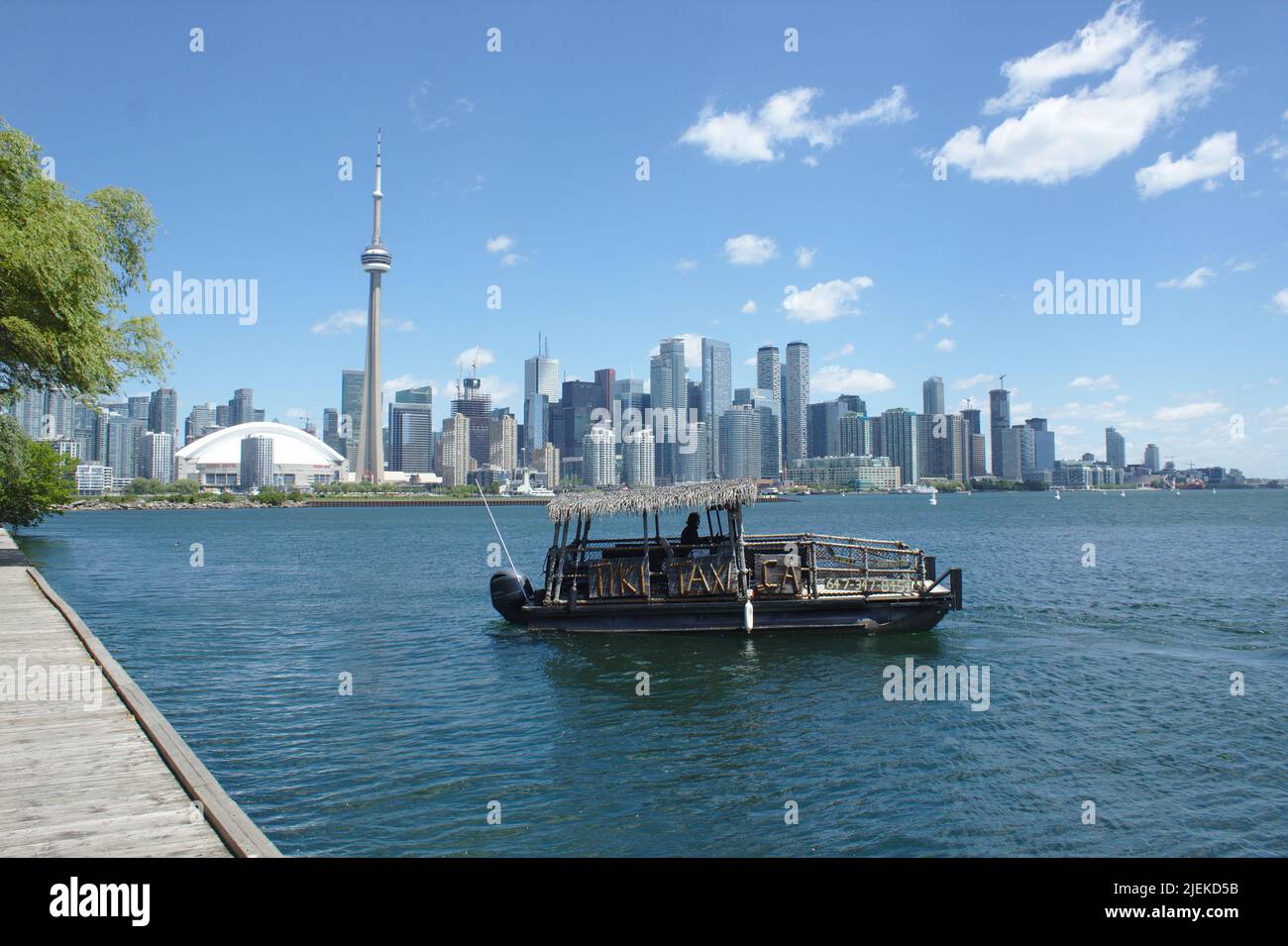 Toronto island islands ferries hi-res stock photography and images - Alamy