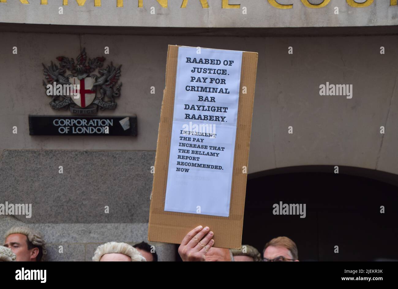 Old bailey sign london uk england hi-res stock photography and images ...