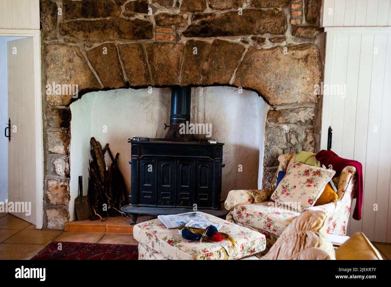 Irish cottage interior hi-res stock photography and images - Alamy