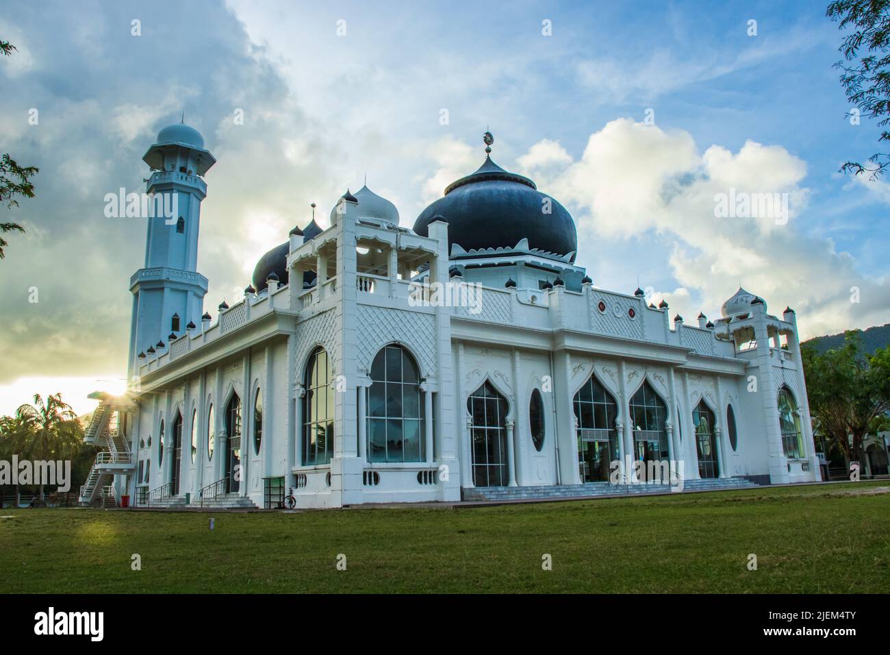 Mosque architecture in indonesia hi-res stock photography and images ...