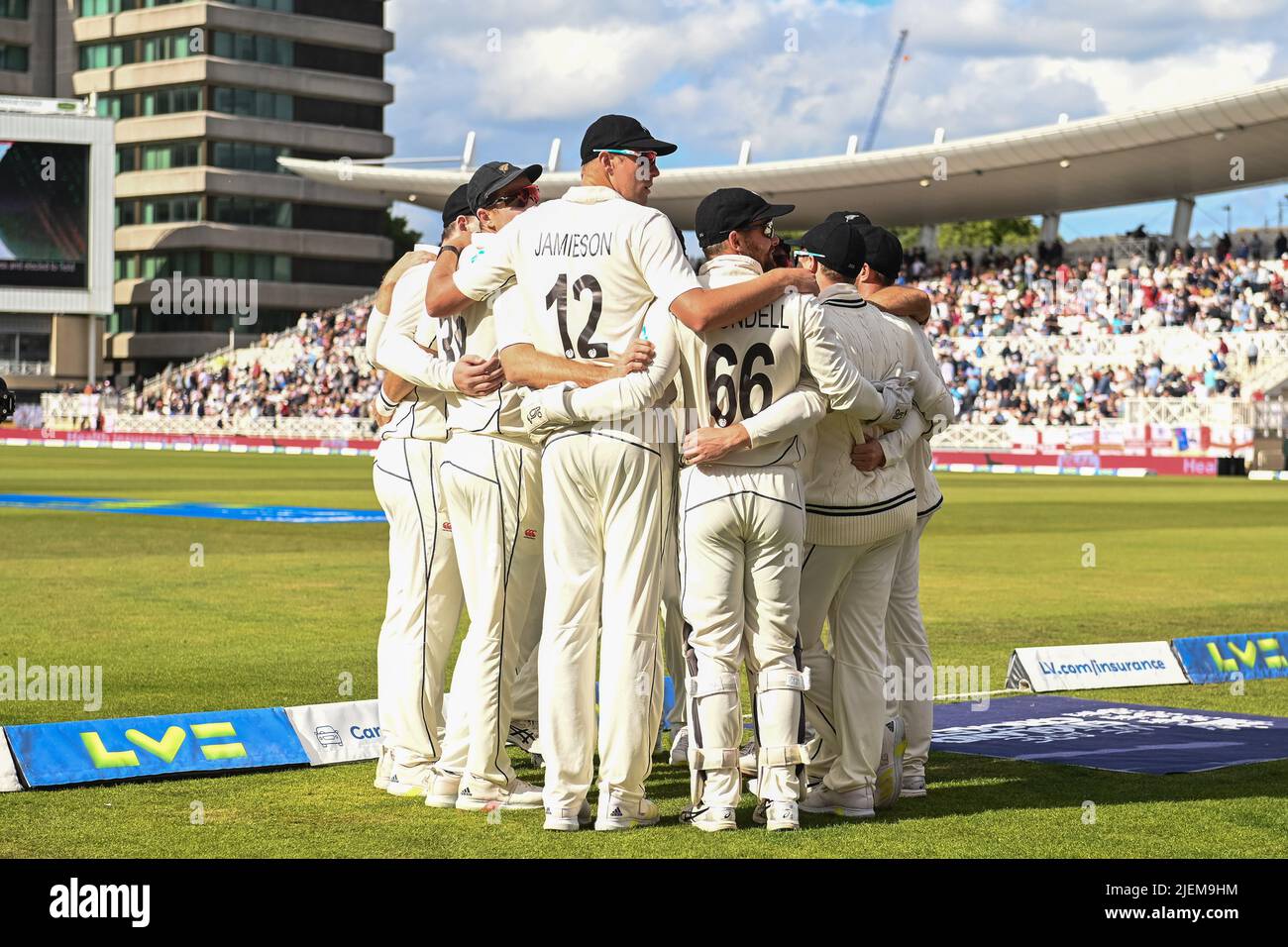 Cricket hug hi-res stock photography and images - Alamy