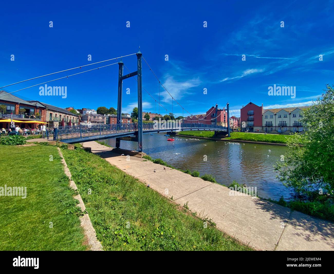 Quay side devon water side river hi-res stock photography and images ...