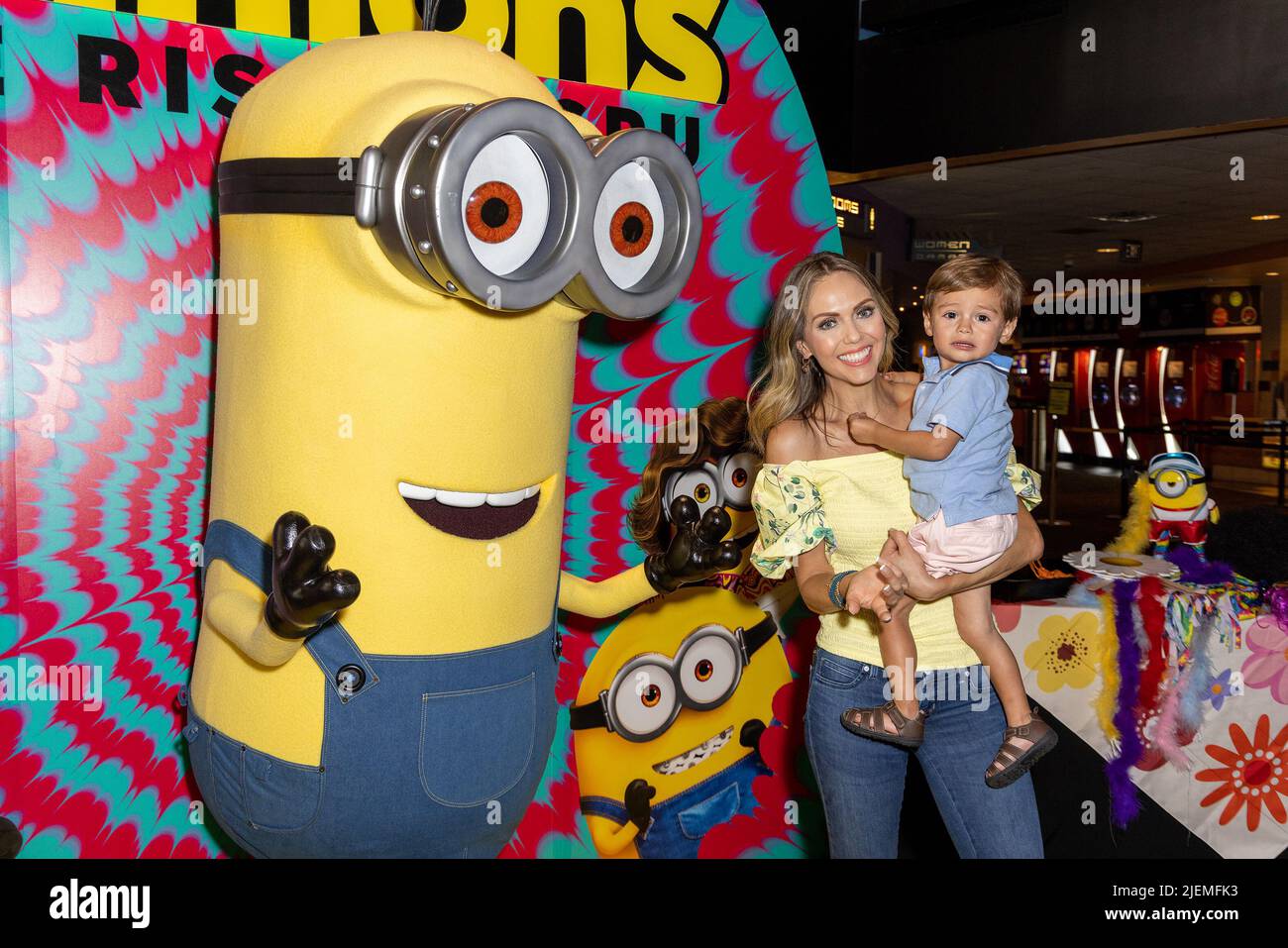 MIAMI, FL-JUNE 25: Kevin the Minion, Jessica Carrillo and Matías are ...