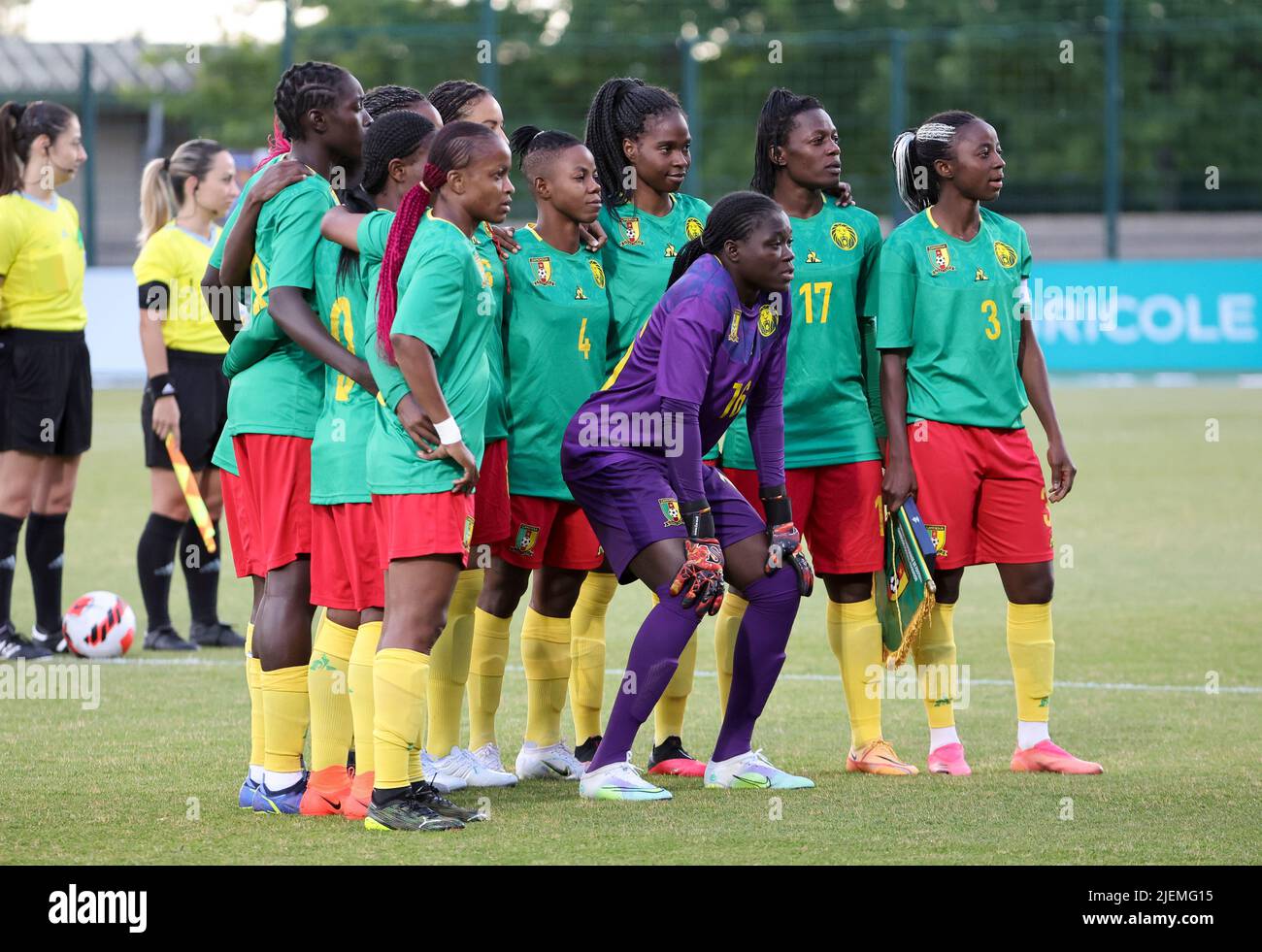Cameroun football team hi-res stock photography and images - Alamy