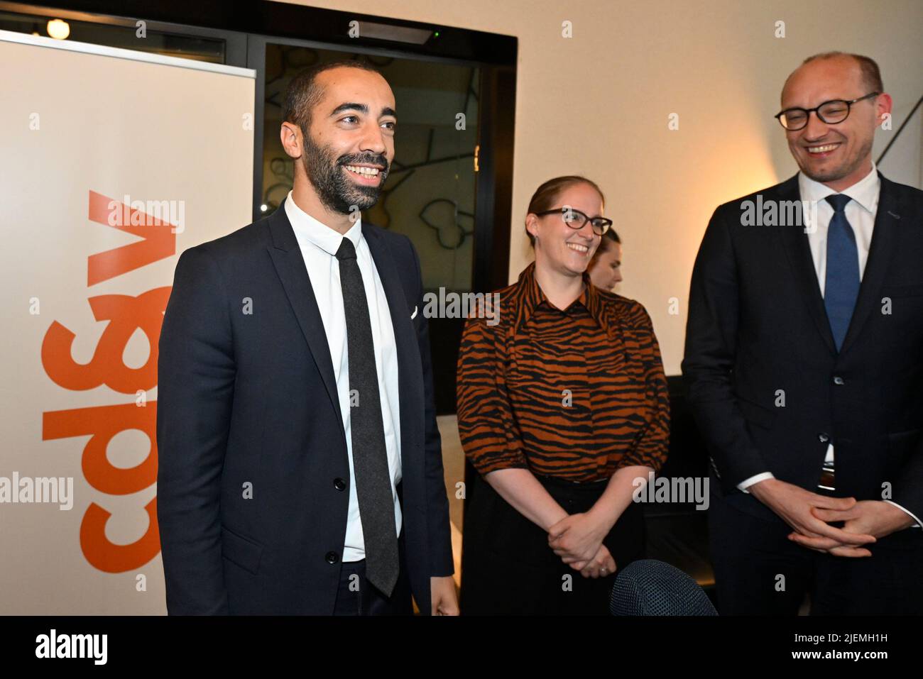 Vincent mertens hi-res stock photography and images - Alamy