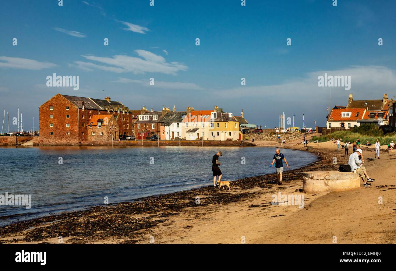 North berwick is seaside town royal burgh in east lothian hi-res stock ...