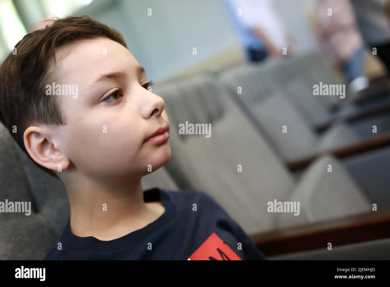 Kid listening concert hi-res stock photography and images - Alamy