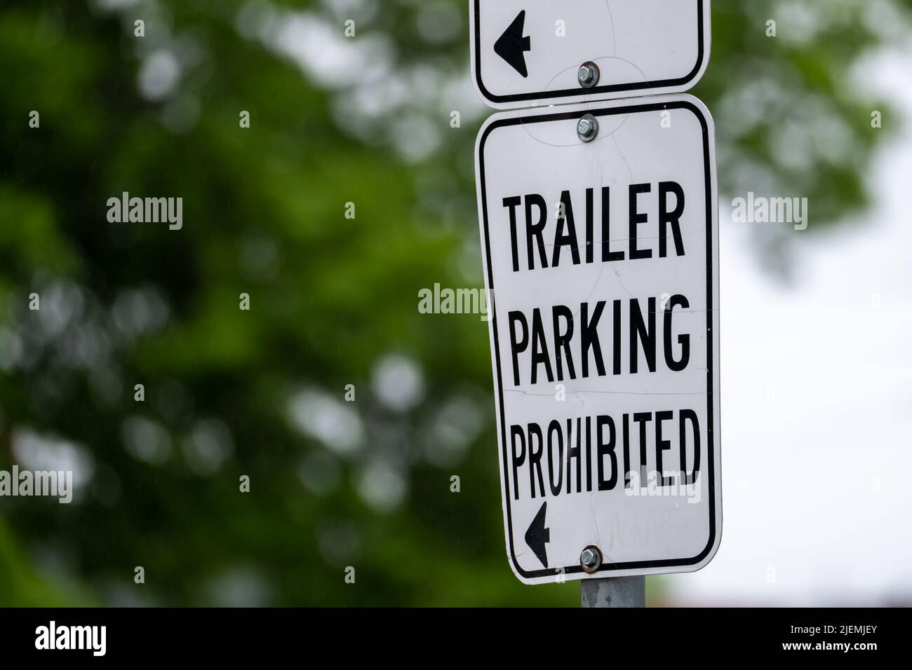 Trailer park parking lot sign hi-res stock photography and images - Alamy