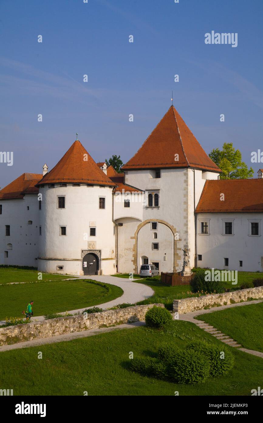 Croatia, Varazdin, Stari Grad, Old Castle, fortress Stock Photo - Alamy