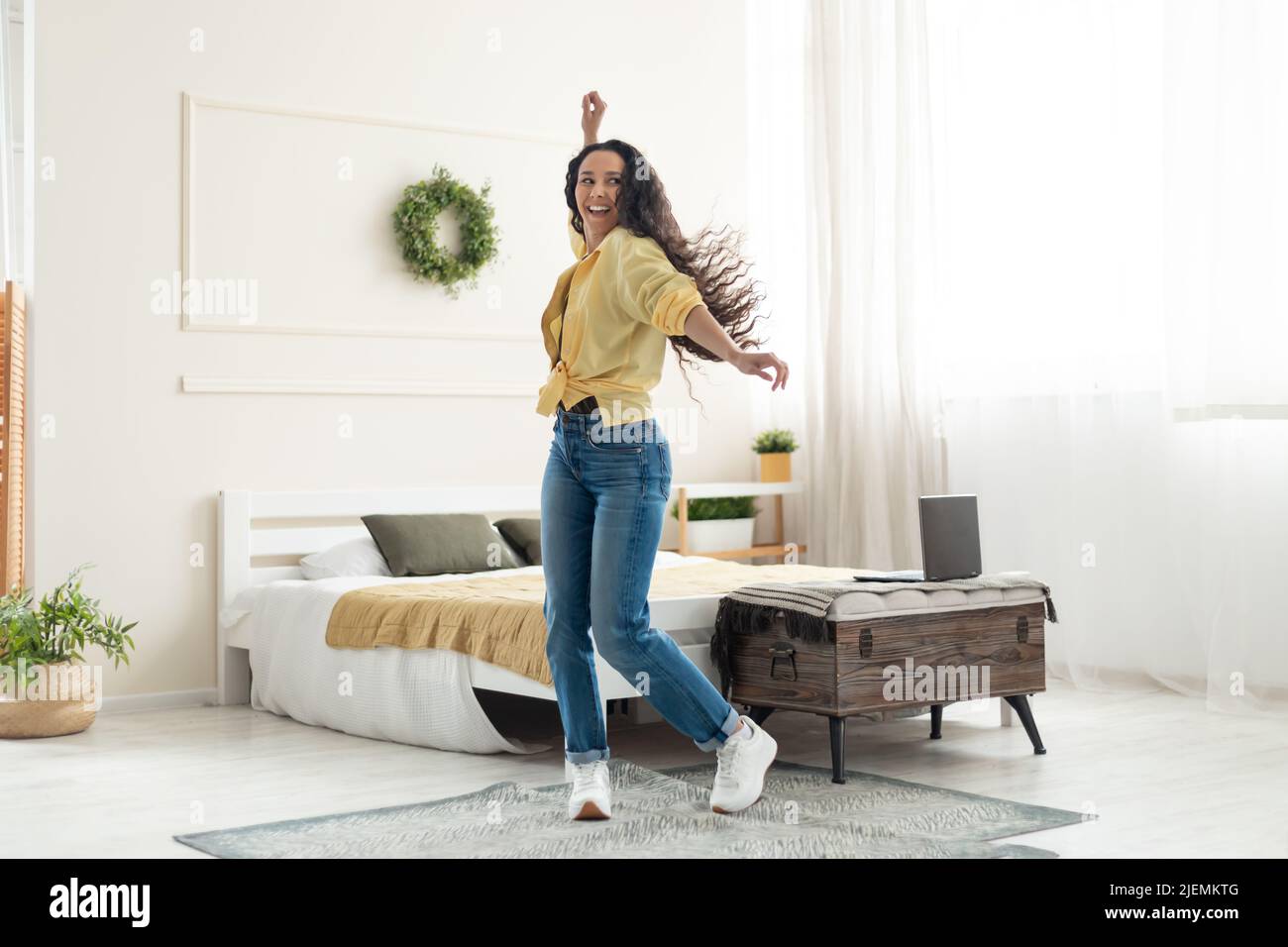 Woman dancing having fun hi-res stock photography and images - Alamy
