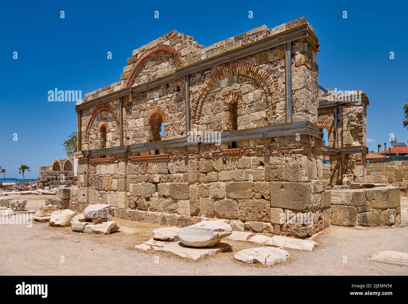 Apollo athena temple side hi-res stock photography and images - Alamy