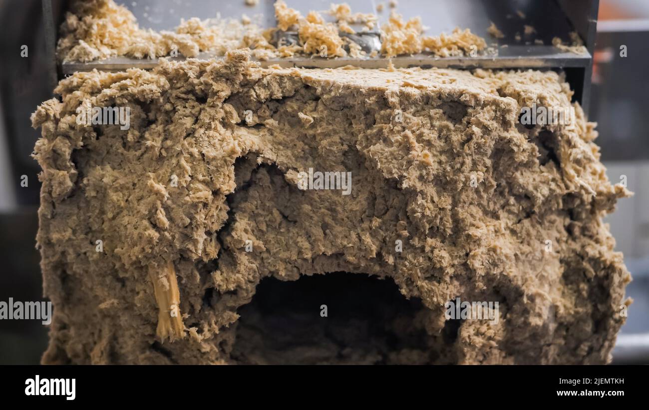 Pet feed machine hi-res stock photography and images - Alamy