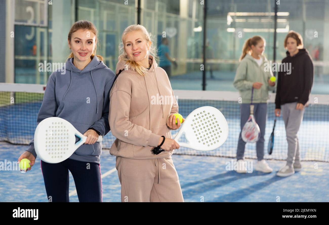 Woman standing padel court hi-res stock photography and images - Alamy