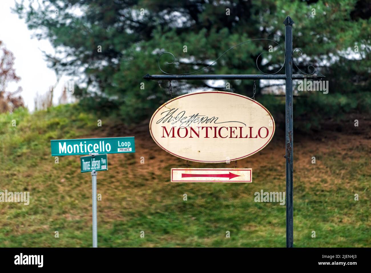 Charlottesville, USA - October 25, 2020: Directions to Monticello ...