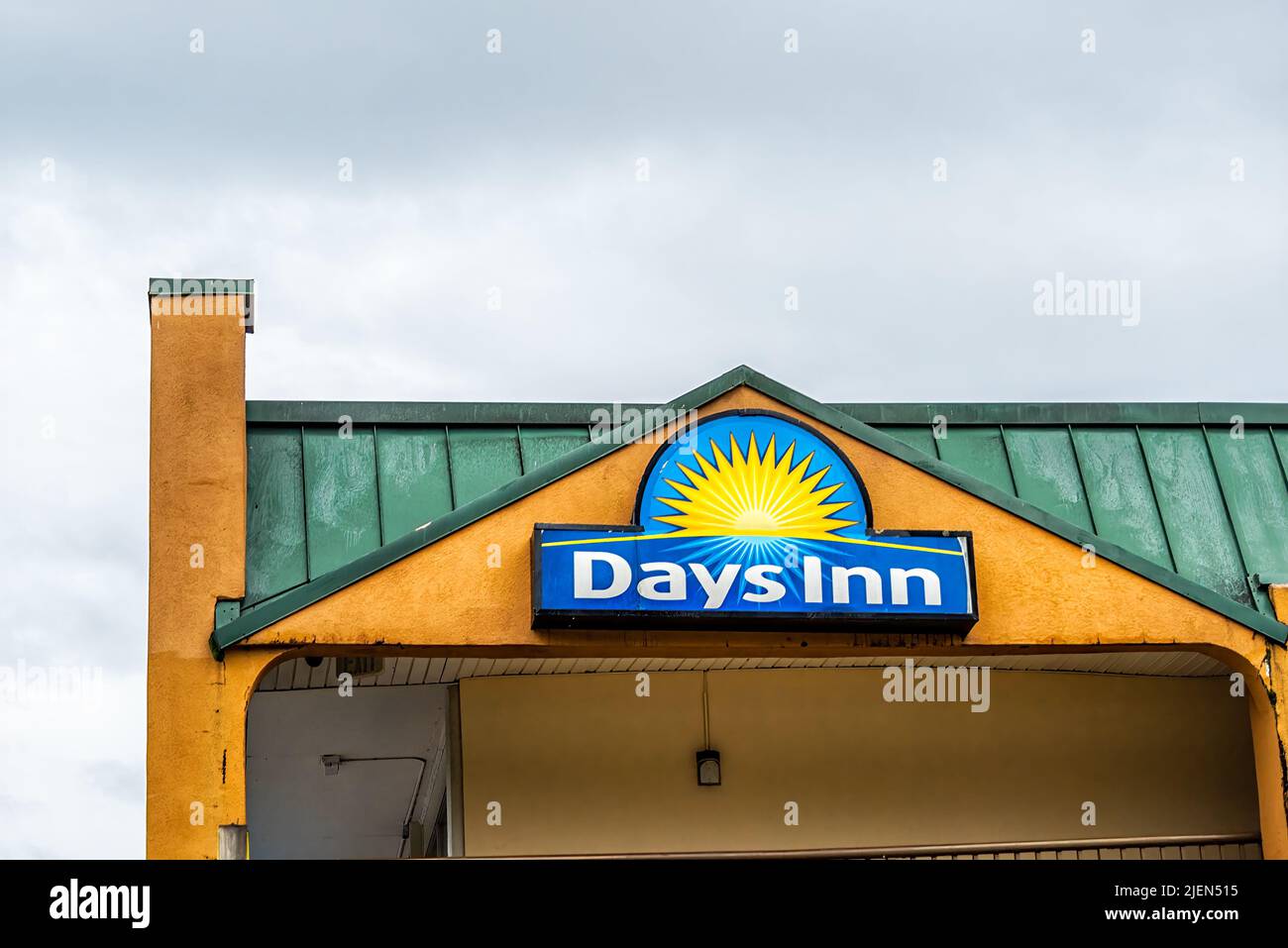Days inn logo hi-res stock photography and images - Alamy