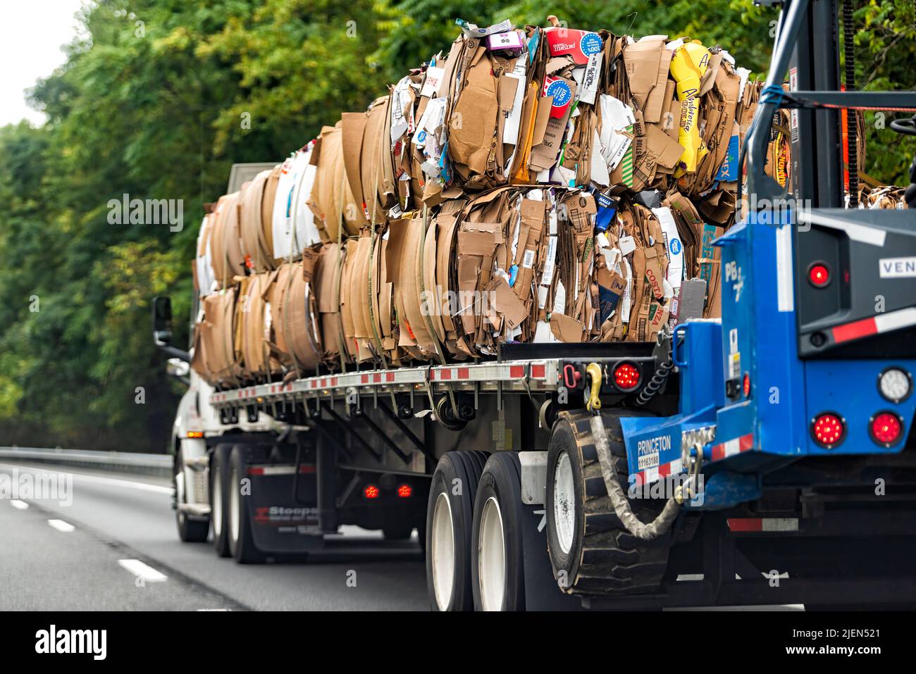 Charlottesville, USA - October 7, 2021: Truck trailer tractor carrying ...