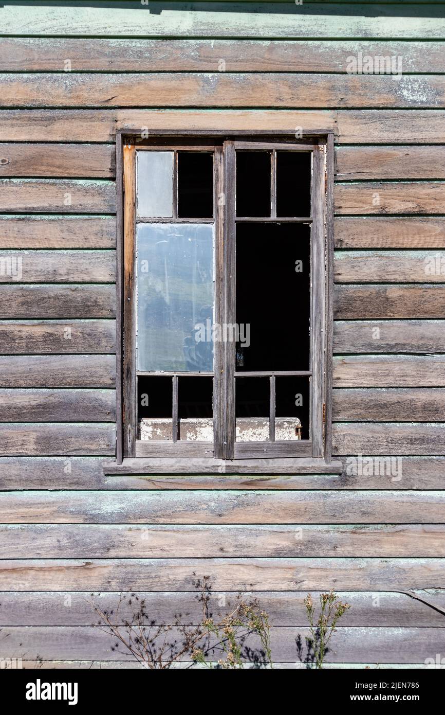 Old broken window abandoned building Stock Photo - Alamy Old broken window abandoned building Stock Photo - Alamy