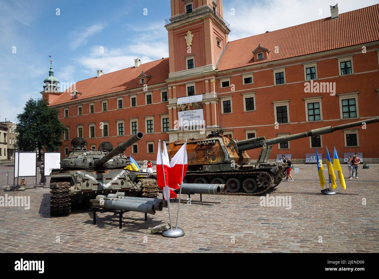 2s19 msta howitzer hi-res stock photography and images - Alamy