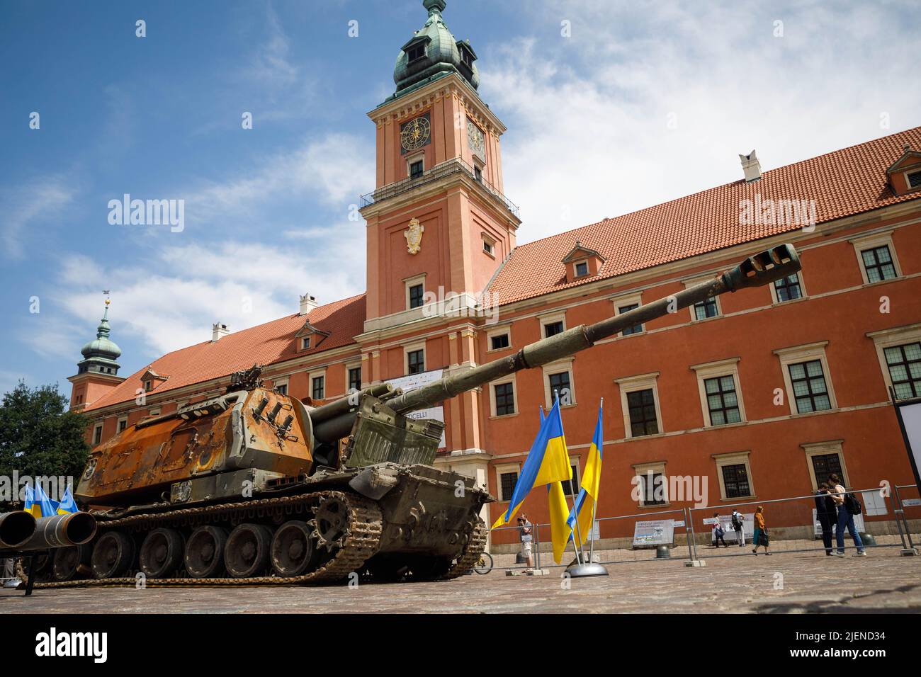 2s19 msta howitzer destroyed hi-res stock photography and images - Alamy