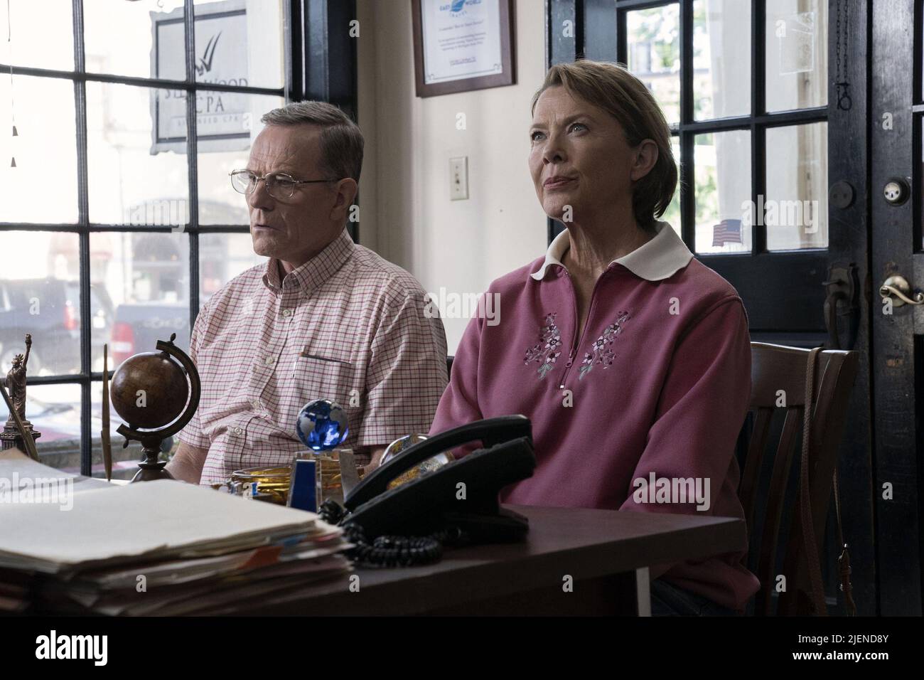 JERRY AND MARGE GO LARGE, (aka JERRY & MARGE GO LARGE), from left: Bryan Cranston, Annette ...