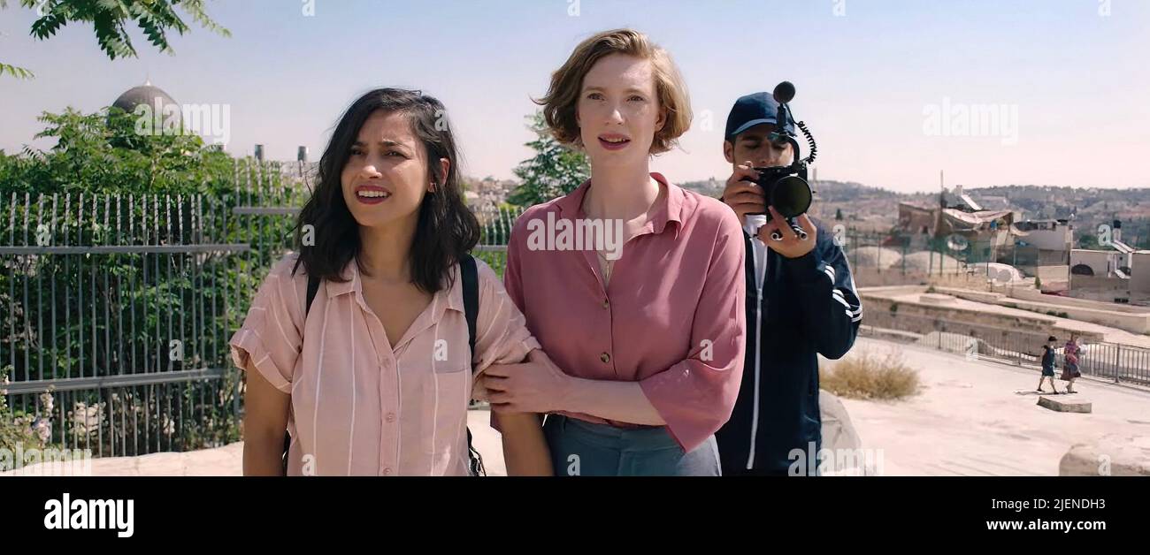 KISS ME BEFORE IT BLOWS UP, (aka KISS ME KOSHER), from left: Moran ...