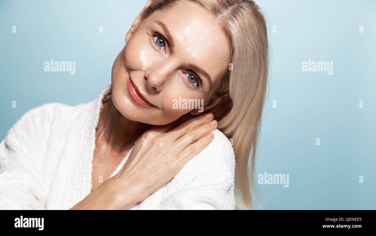 Beautiful over 50 woman hi-res stock photography and images - Alamy