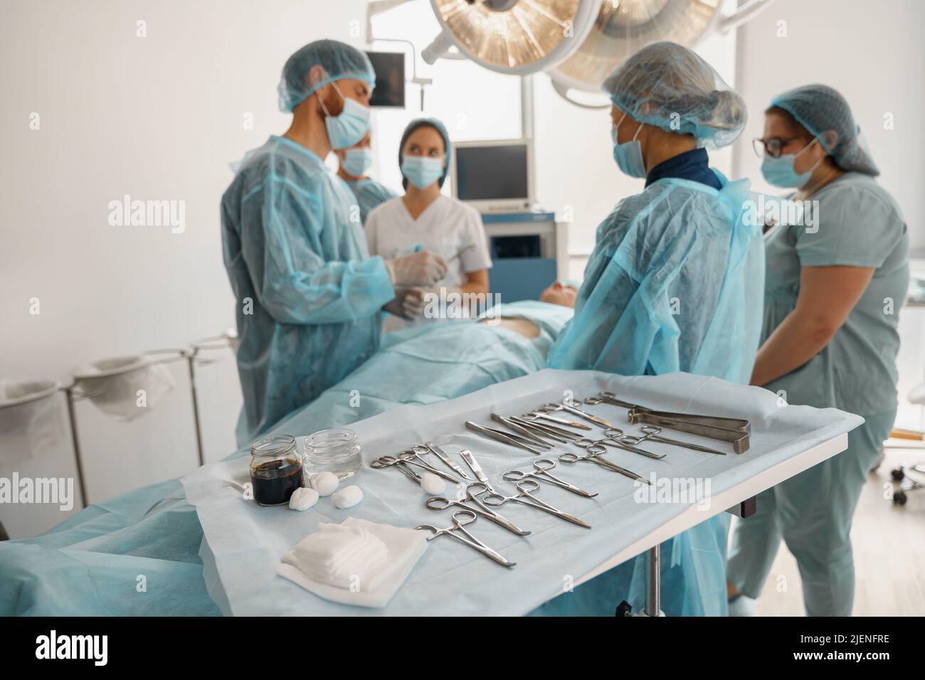 Operating room preparation patient operation hi-res stock photography ...