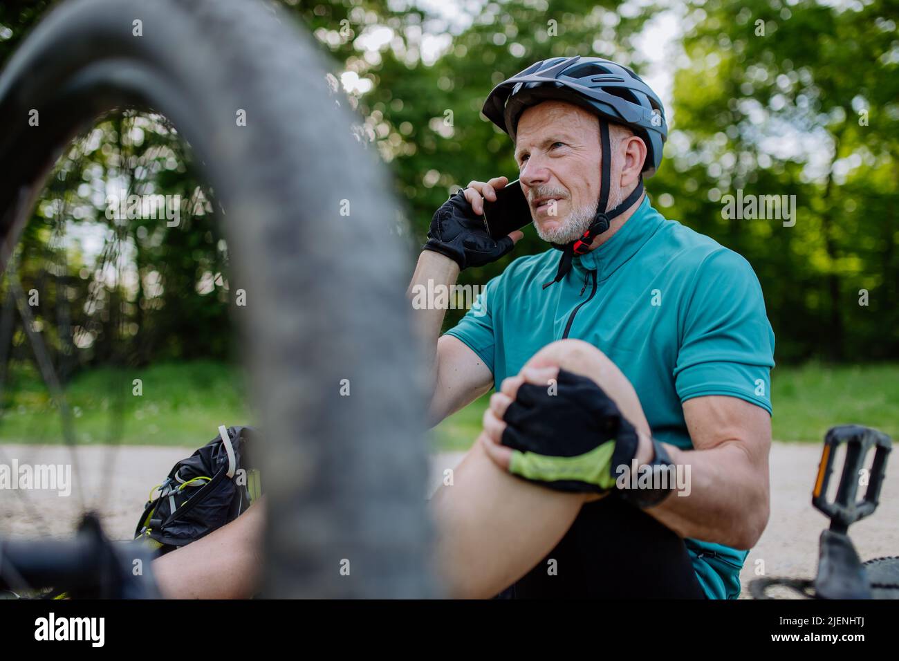 Bicycle accident hi-res stock photography and images - Alamy