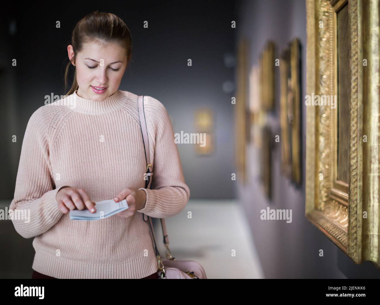 Female museum guide hi-res stock photography and images - Alamy