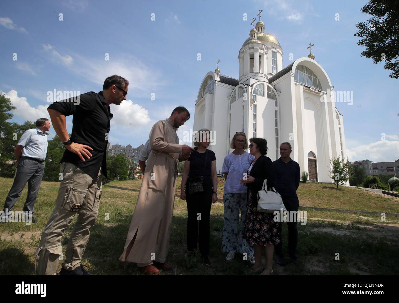 Bucha mass grave church hi-res stock photography and images - Alamy