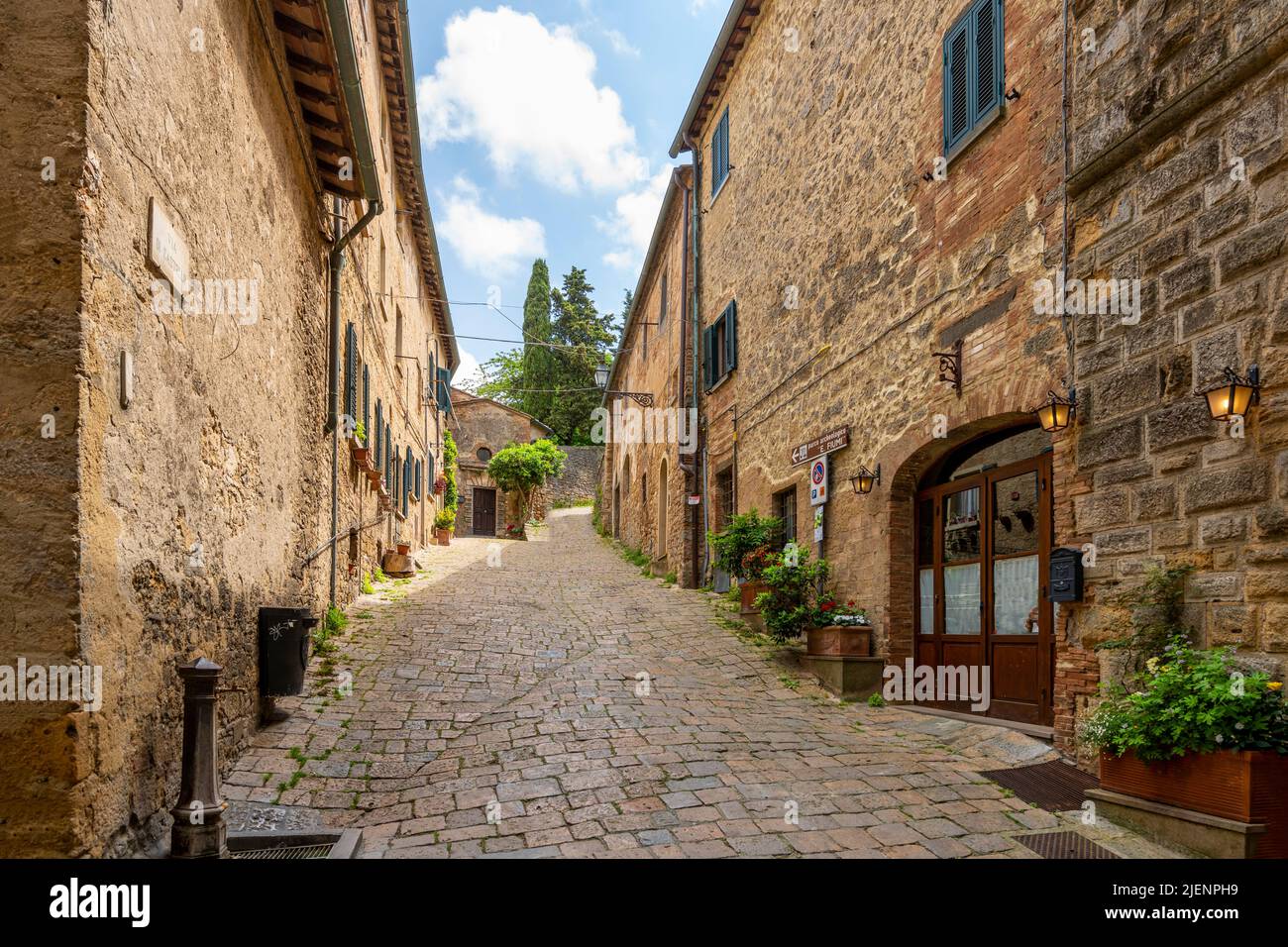 Volterra village hi-res stock photography and images - Alamy