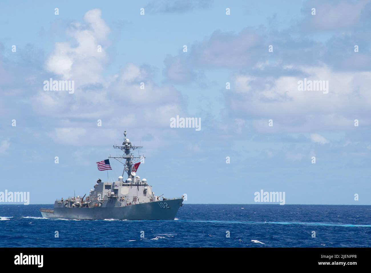 PACIFIC OCEAN (June 23, 2022) Arleigh Burke-class guided-missile ...