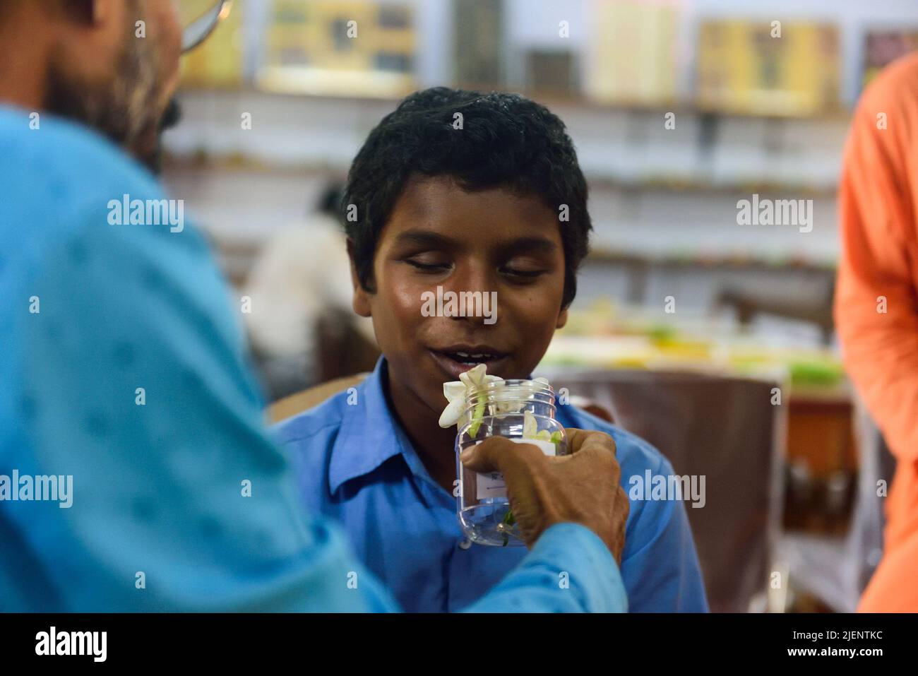 Visually impaired student hi-res stock photography and images - Alamy