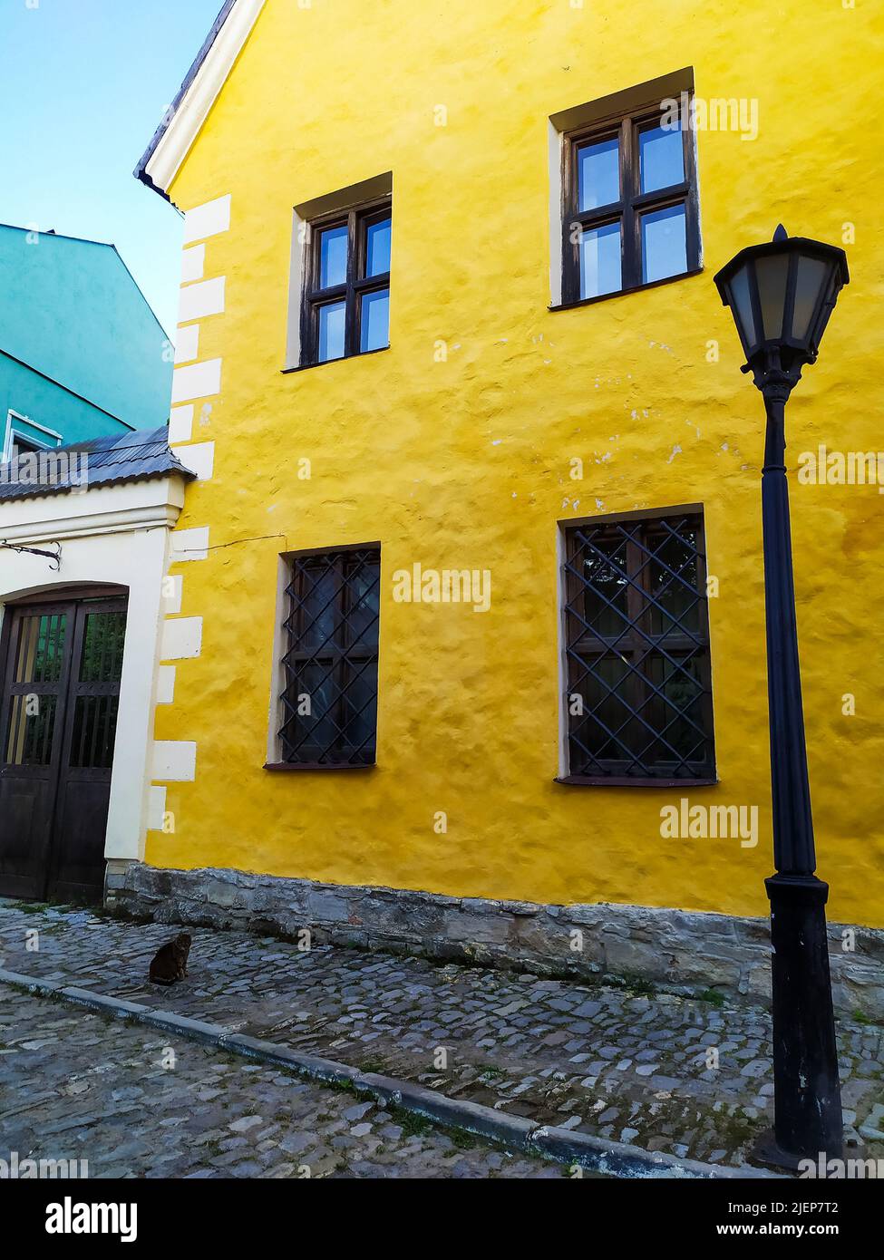 House of the dragon hi-res stock photography and images - Alamy