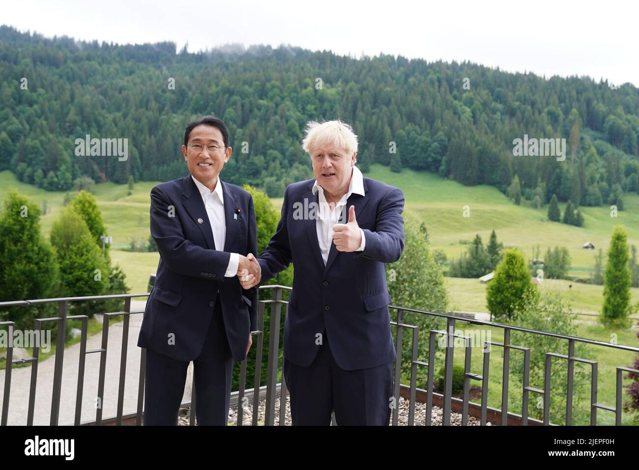 Prime Minister Boris Johnson welcomes Prime Minister of Japan Fumio ...