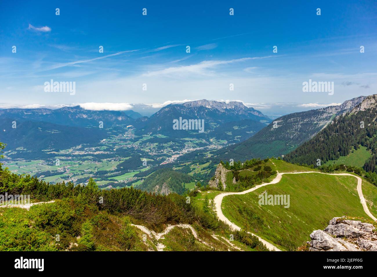 Beautiful exploration tour along the Berchtesgaden Alpine foothills ...