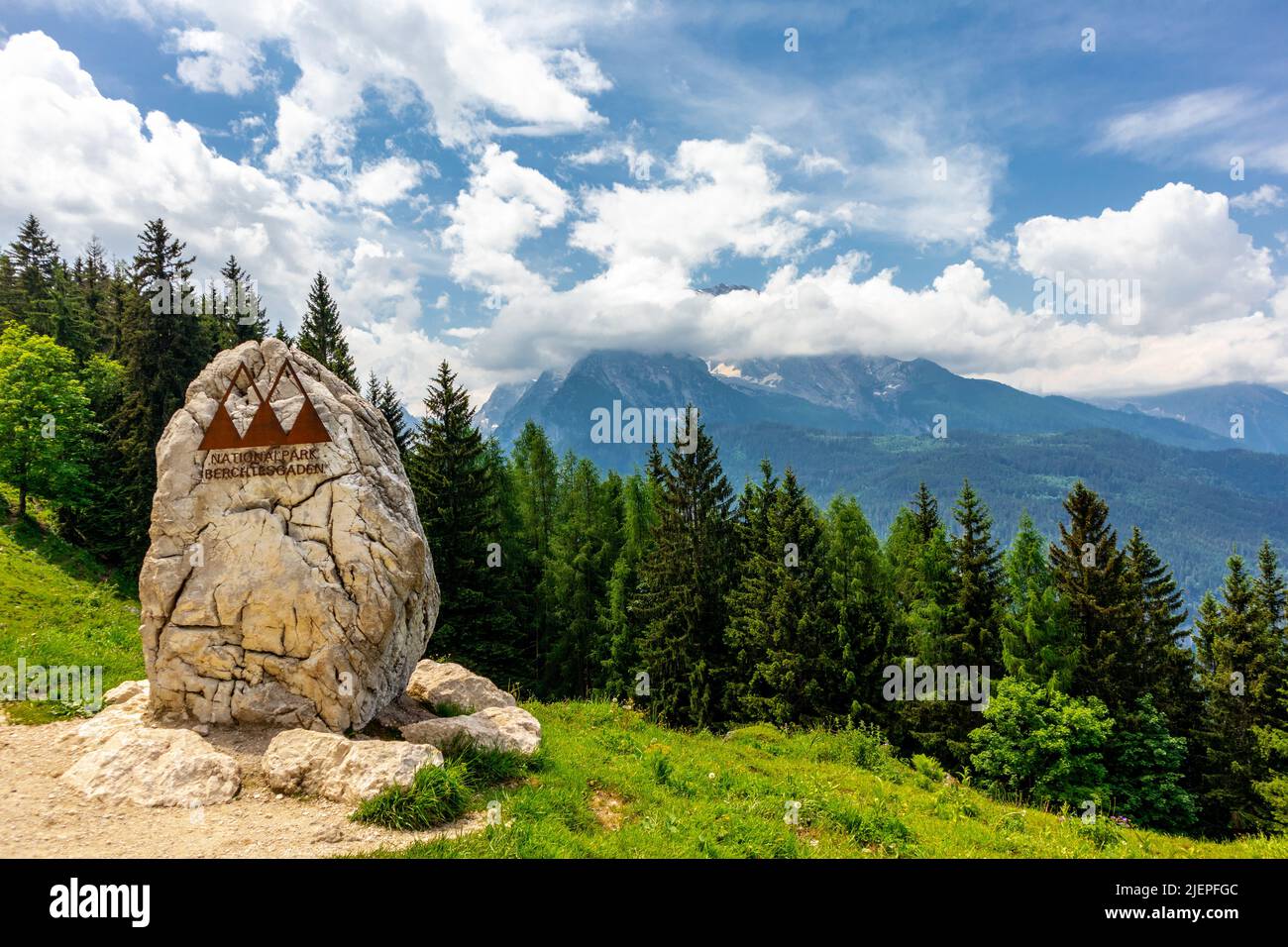 Beautiful exploration tour along the Berchtesgaden Alpine foothills ...